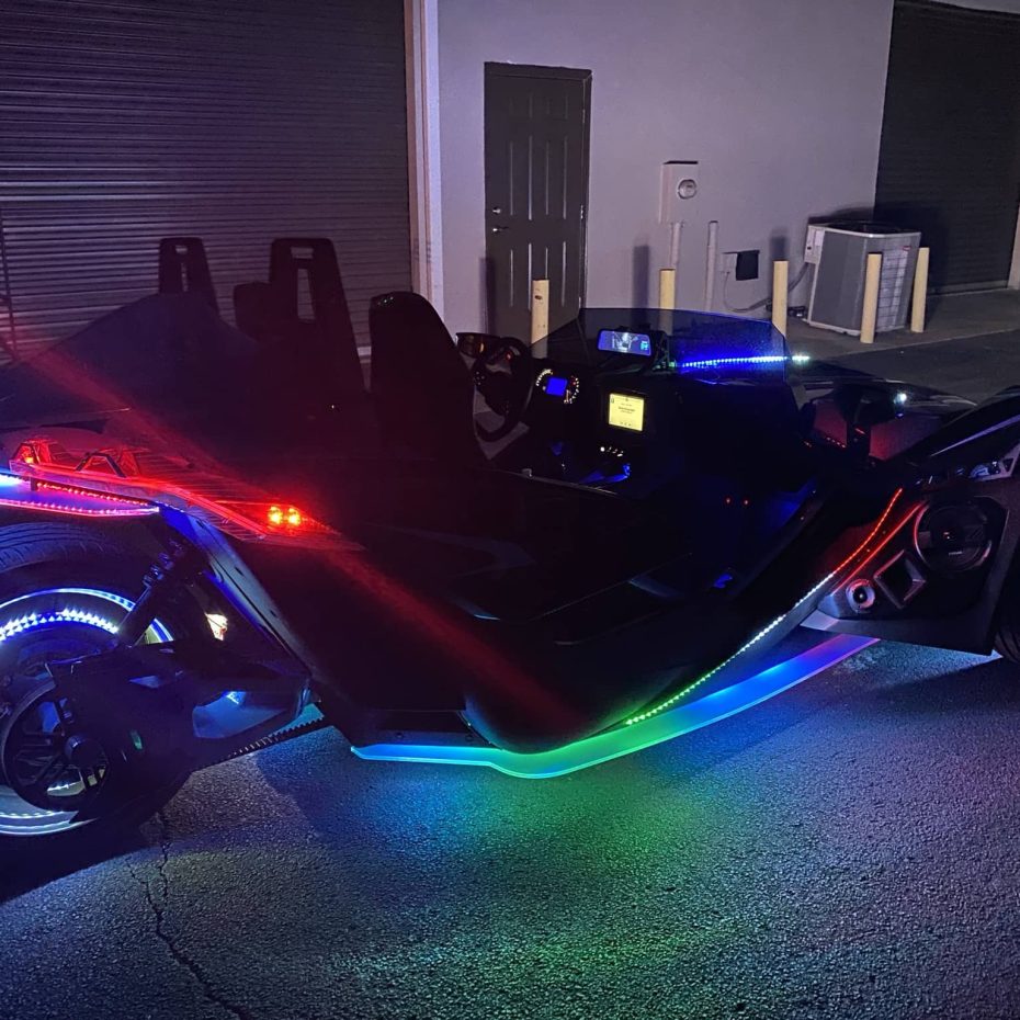 Acrylic LED Side Skirts (set of 2) - ATL Slingshot Store